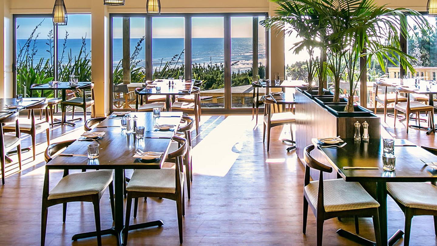 Book Online at Castaways Restaurant & Bar | Dish Cult | Dish Cult