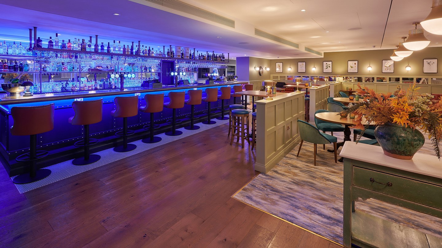 Book Online at OAK Bar & Bistro | Dish Cult | Dish Cult