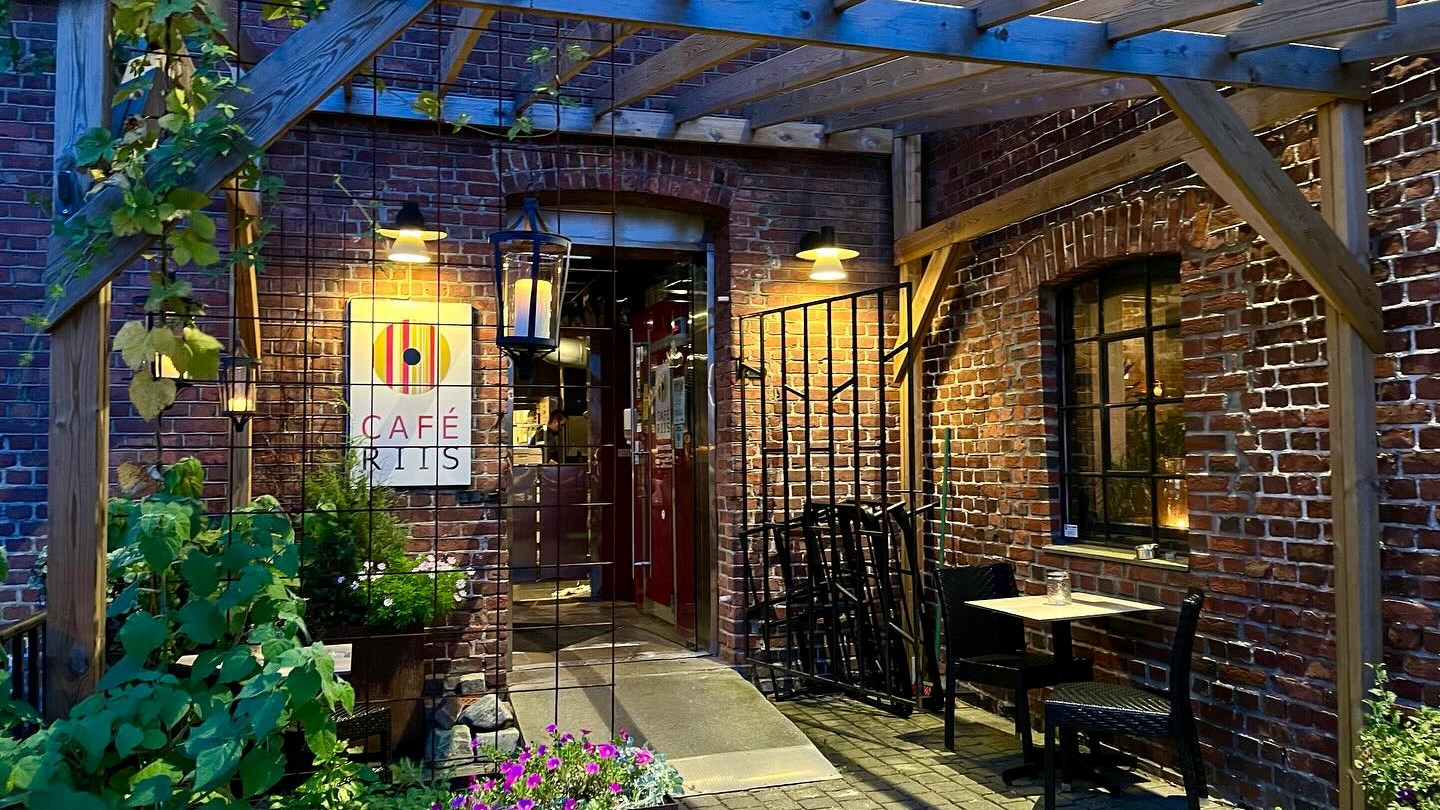 Book Online at Cafe Riis | Dish Cult | Dish Cult