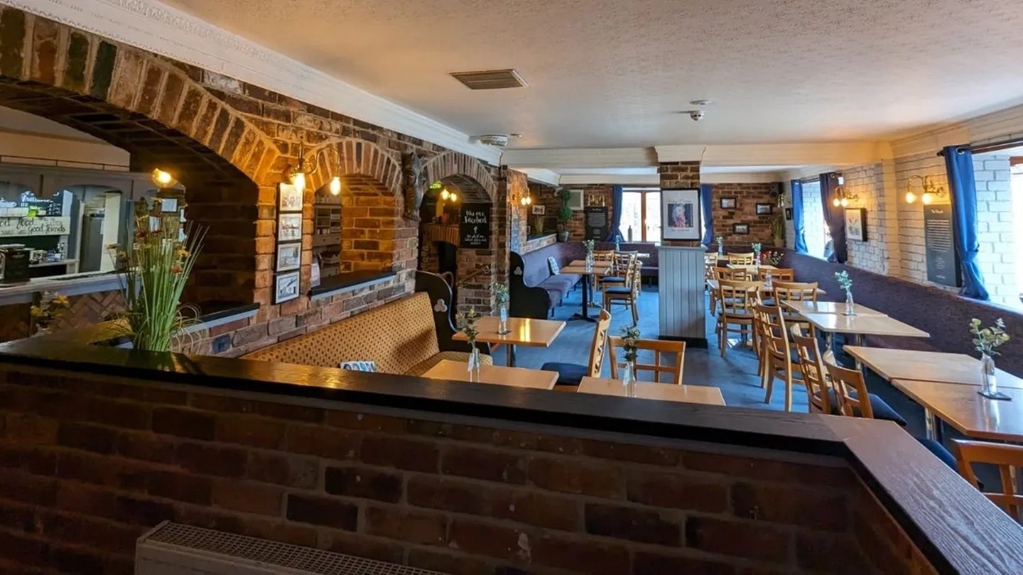 Book Online at The Tiltyard Pub & Restaurant | Dish Cult | Dish Cult