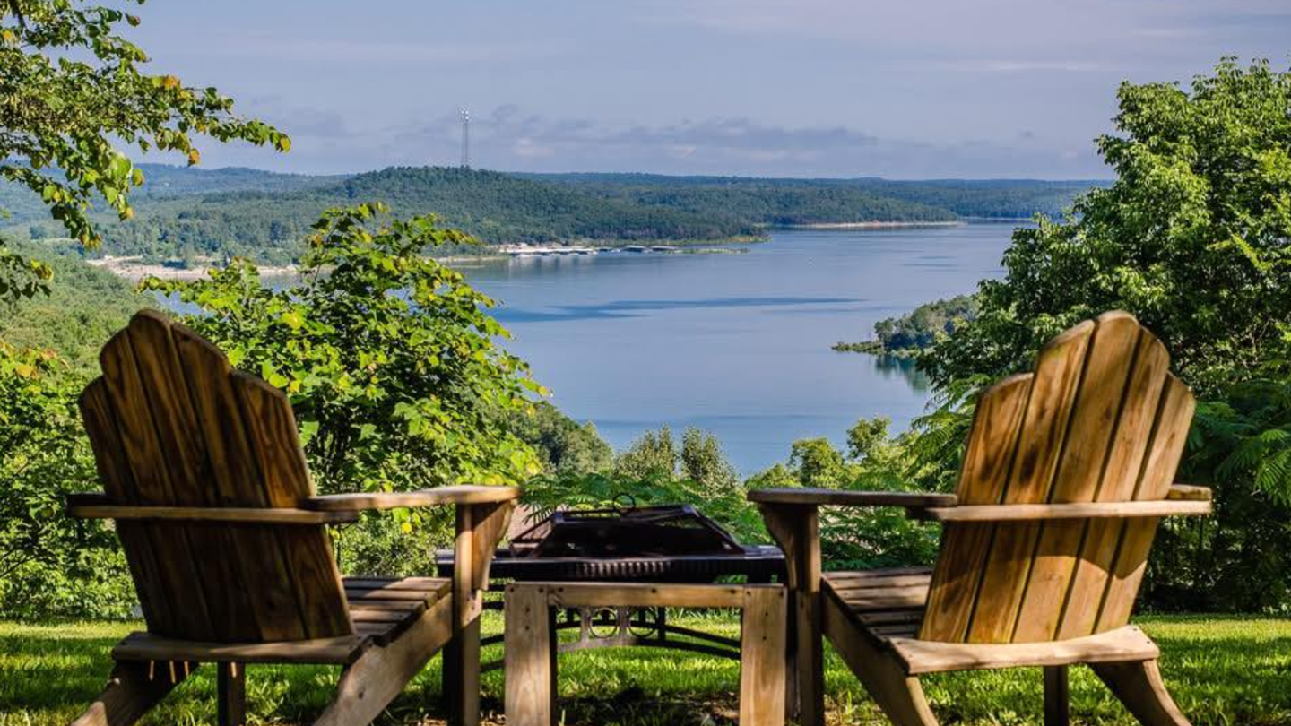 Book Online at The Grill at Whispering Woods | Dish Cult | Dish Cult